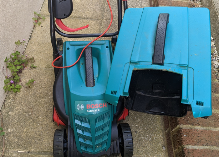 London Lawn Mower Hire | Fat Llama