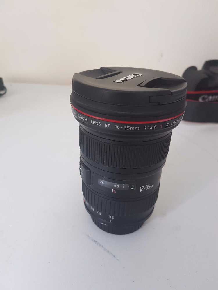 Portsmouth DSLR Lense Hire | Fat Llama